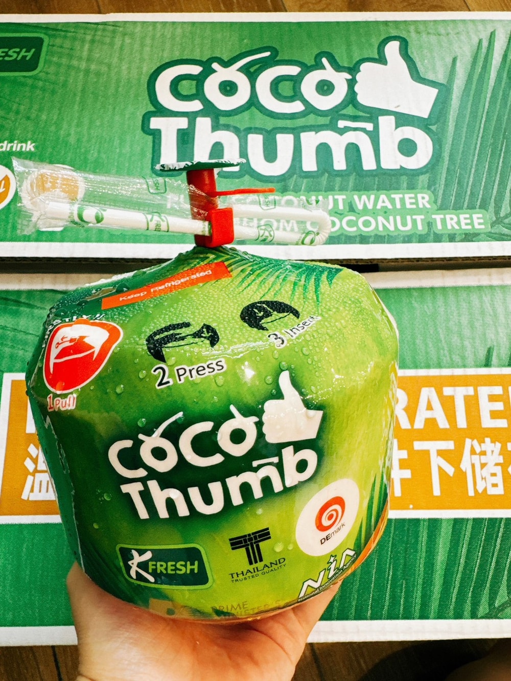 【帕查嬤嬤】🇹🇭泰國Coco Thumb 酷可椰 易開香水椰子(附吸管）🥥｜東南亞進口水果 2顆 / 1900g+-10% - 鮮拾